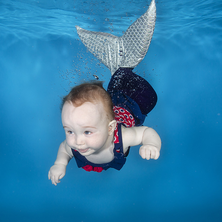 Our latest underwater baby photography session goes swimmingly - GUST